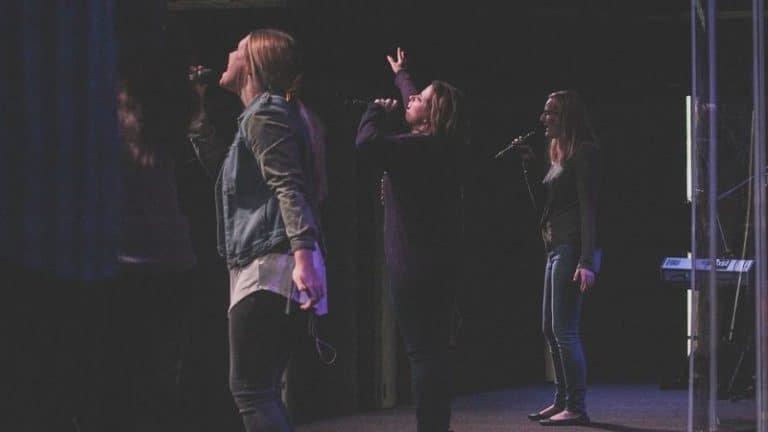 How To Get Singing Gigs (Promotional Strategies That Actually Work)