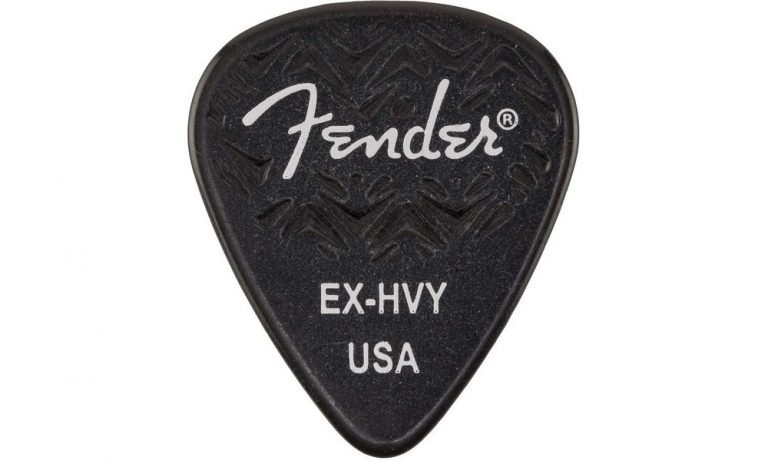 Best Guitar Picks For Shredding (Reviews And Comparison)